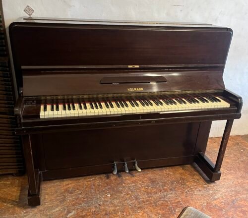 Minipiano Holmann inglés – Compacto y afinado a 440Hz - Pianos Brinkmann